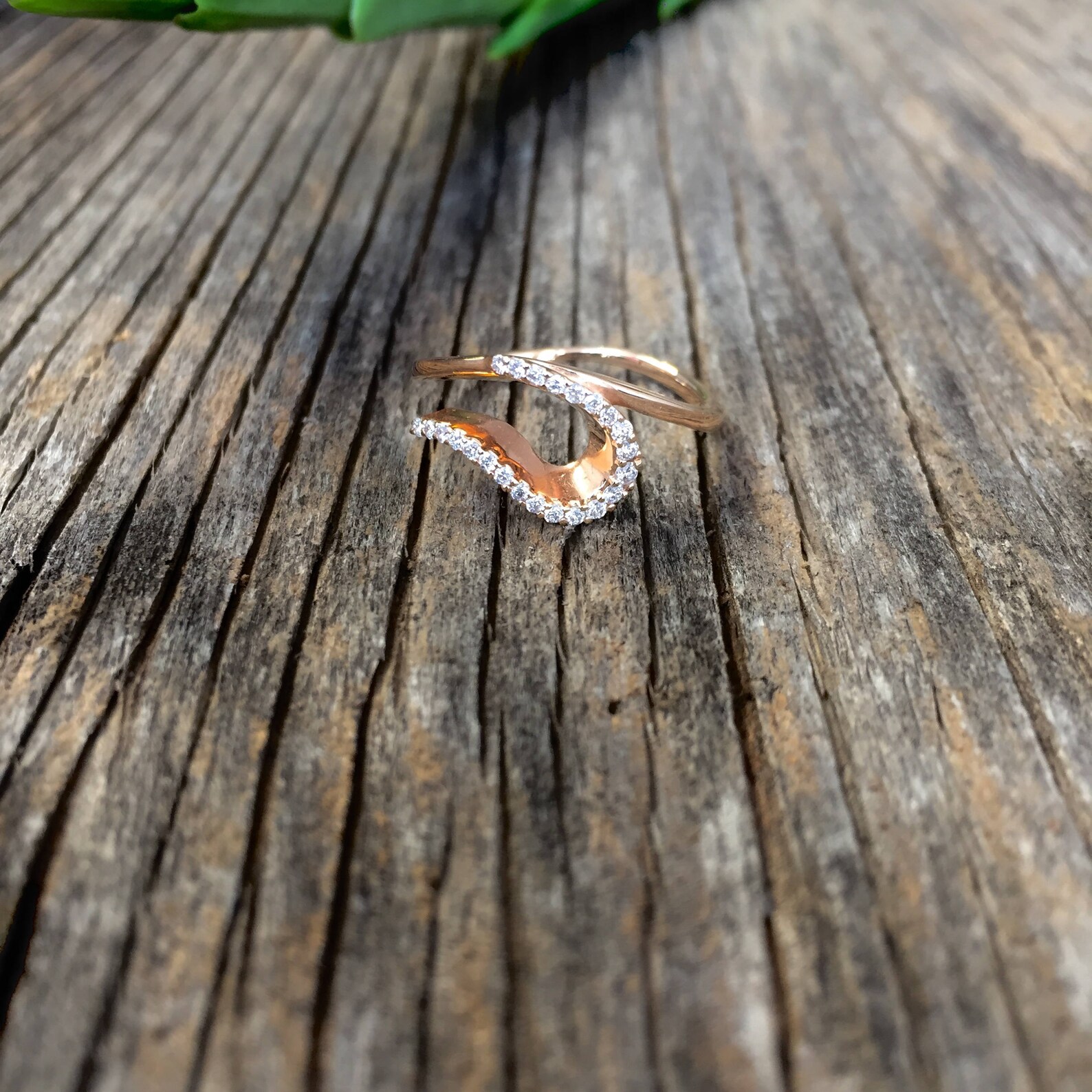 Vintage style diamond ring Wave shape ring gold ring | Etsy