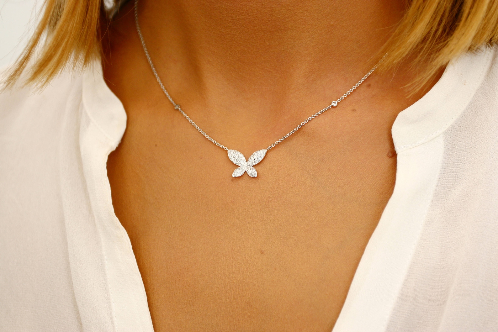 Natural Diamond Butterfly Pendant Necklace in 18k White Gold - Etsy
