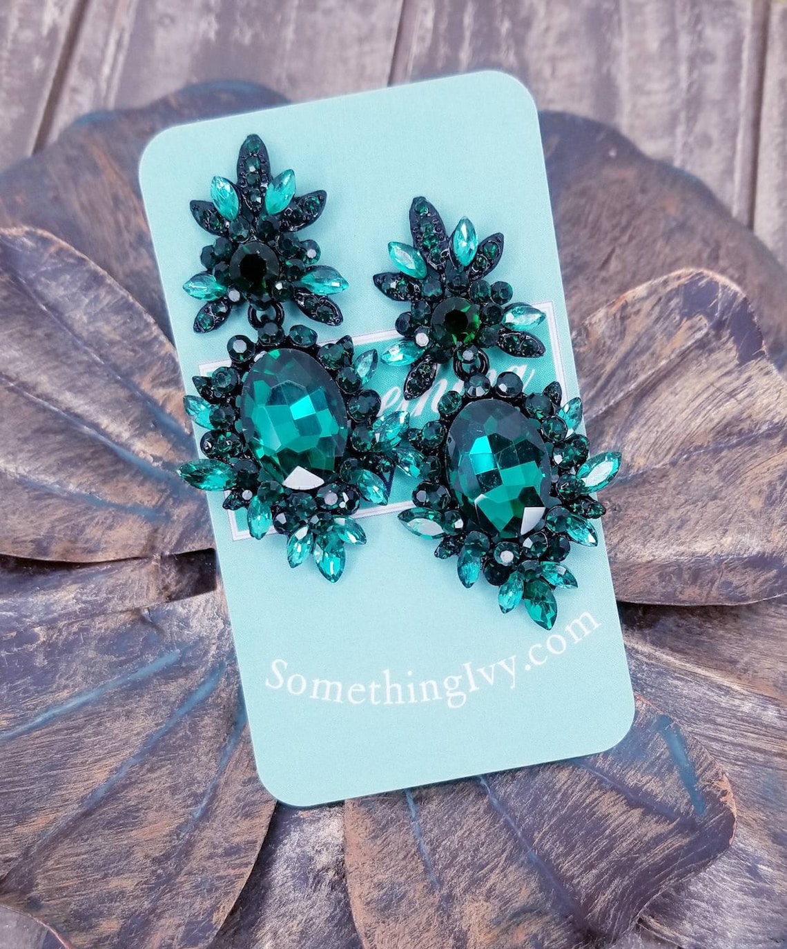 Emerald Green and Black Cluster Earrings Something Green - Etsy