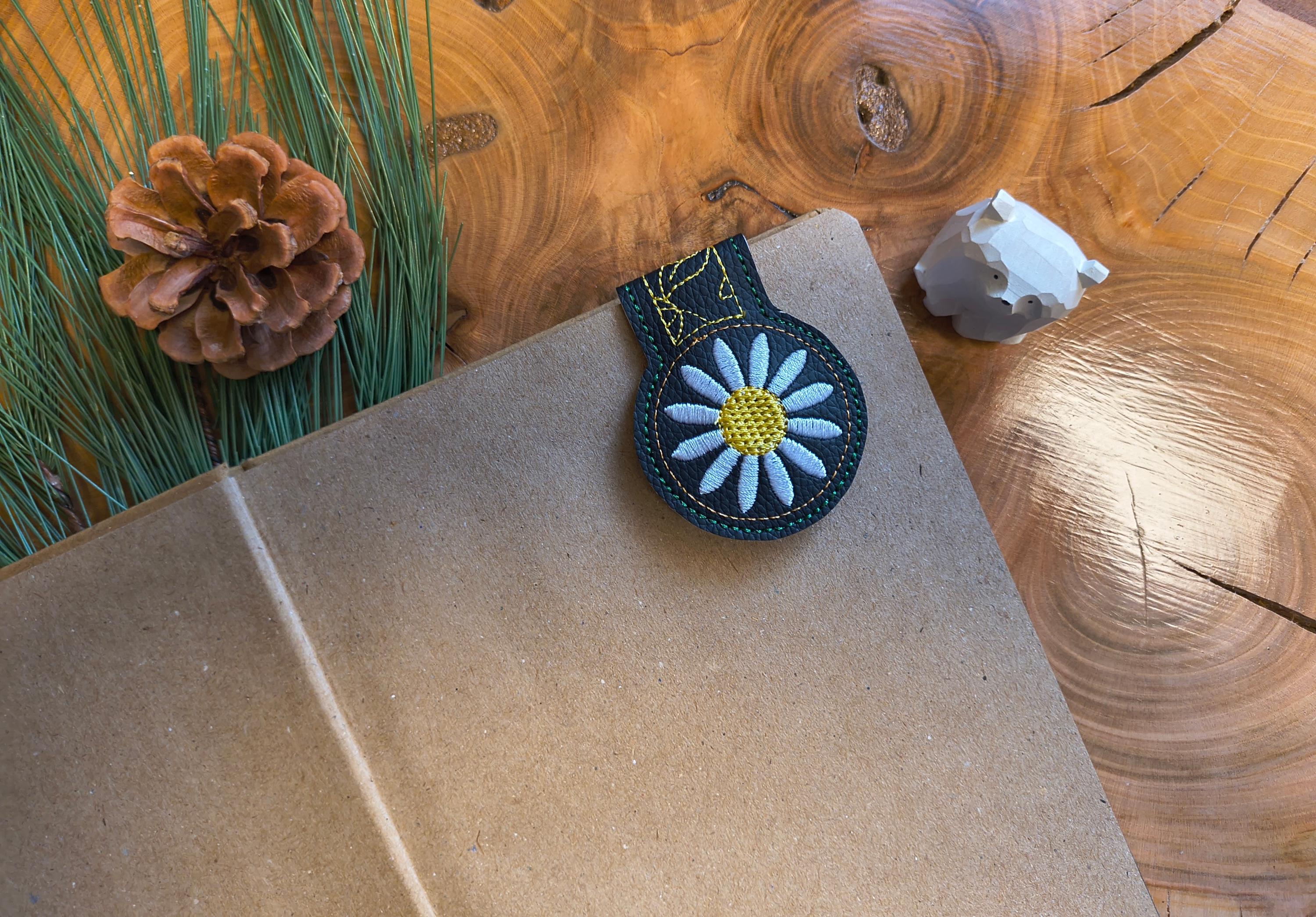 Embroidered Daisy Bookmark & Fridge Magnet Designs: 4x4 Hoop (digital ...