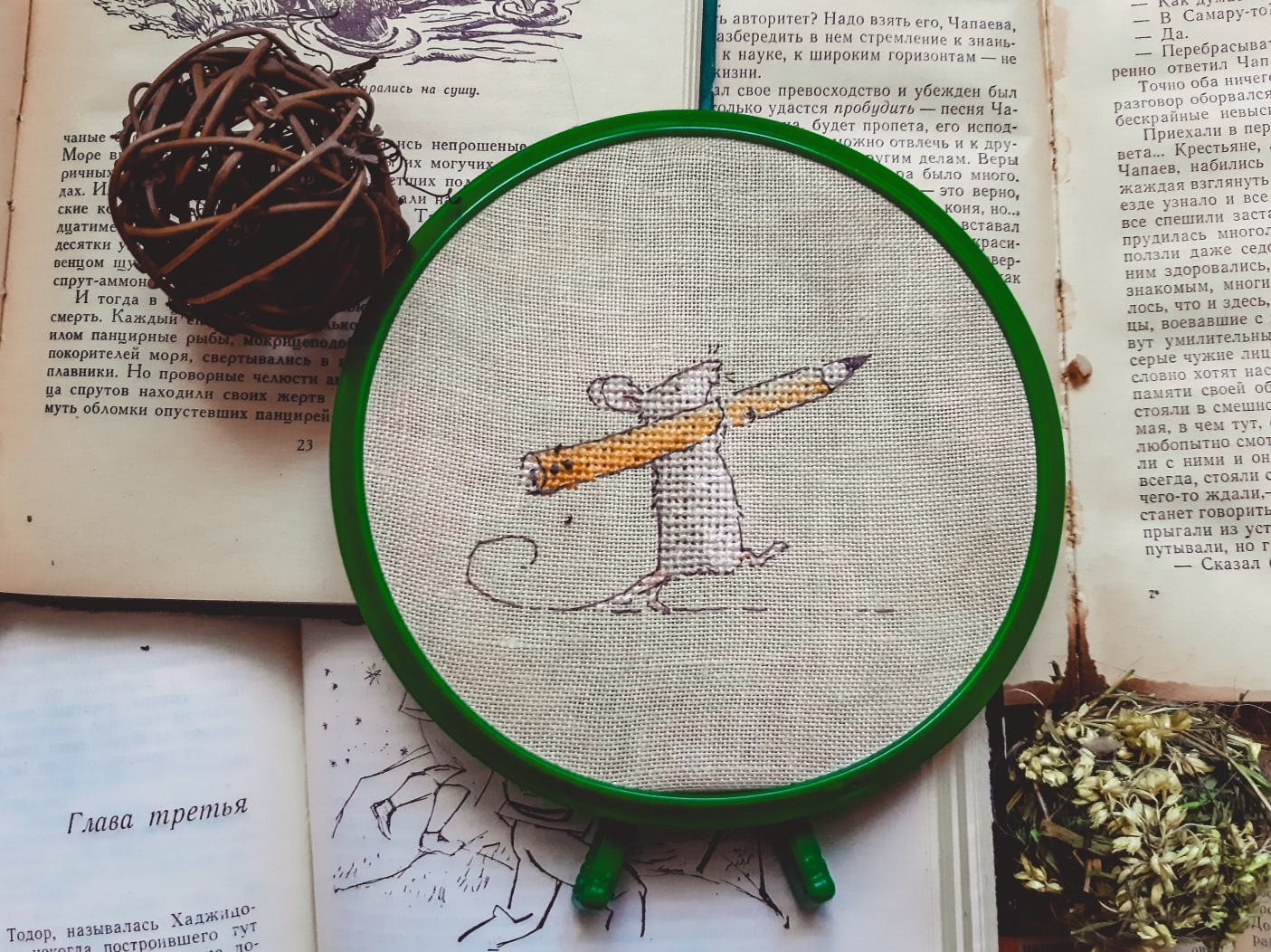 Mouse With Pencil Cross Stitch Pattern Cute White Mouse Cross Stitch ...