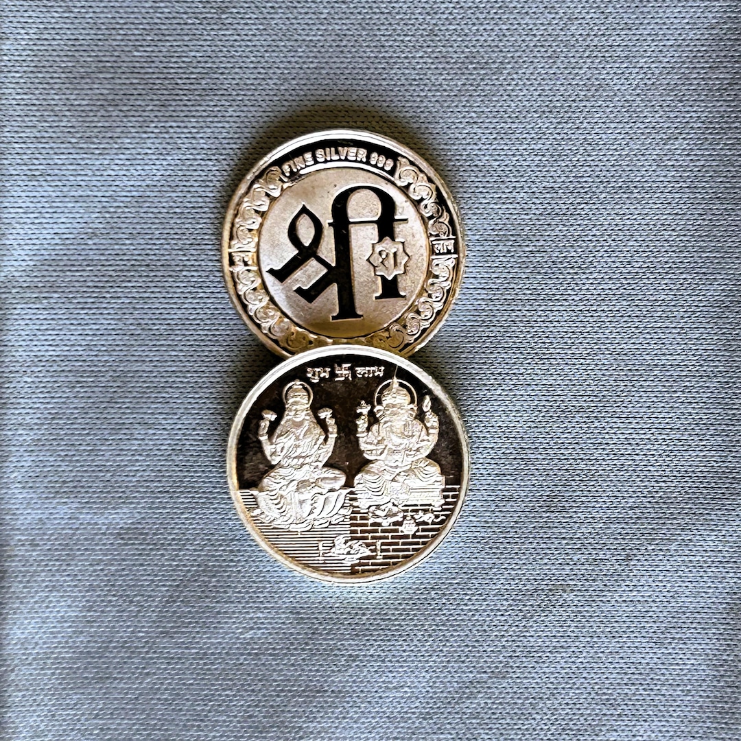 Lucky Coin: 2.5 G, 99.9 Silver. Shri-sava Laxmi Ganesh Double Side ...