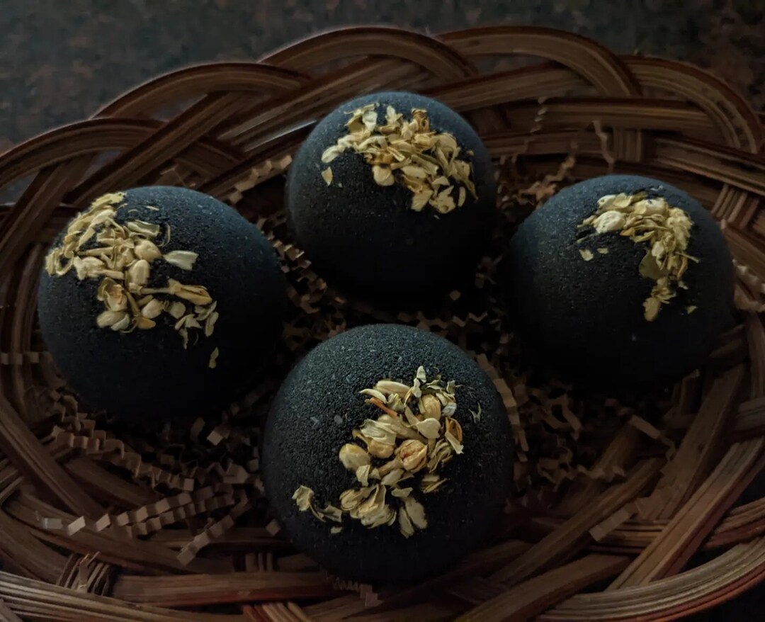 Midnight Jasmine Bath Bomb Black Bath Bomb Jasmine & Sweet Orange Dried ...