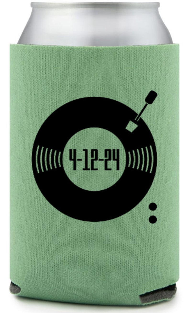 Custom Retro Vinyl Record Can Cooler, Wedding Favors - Etsy
