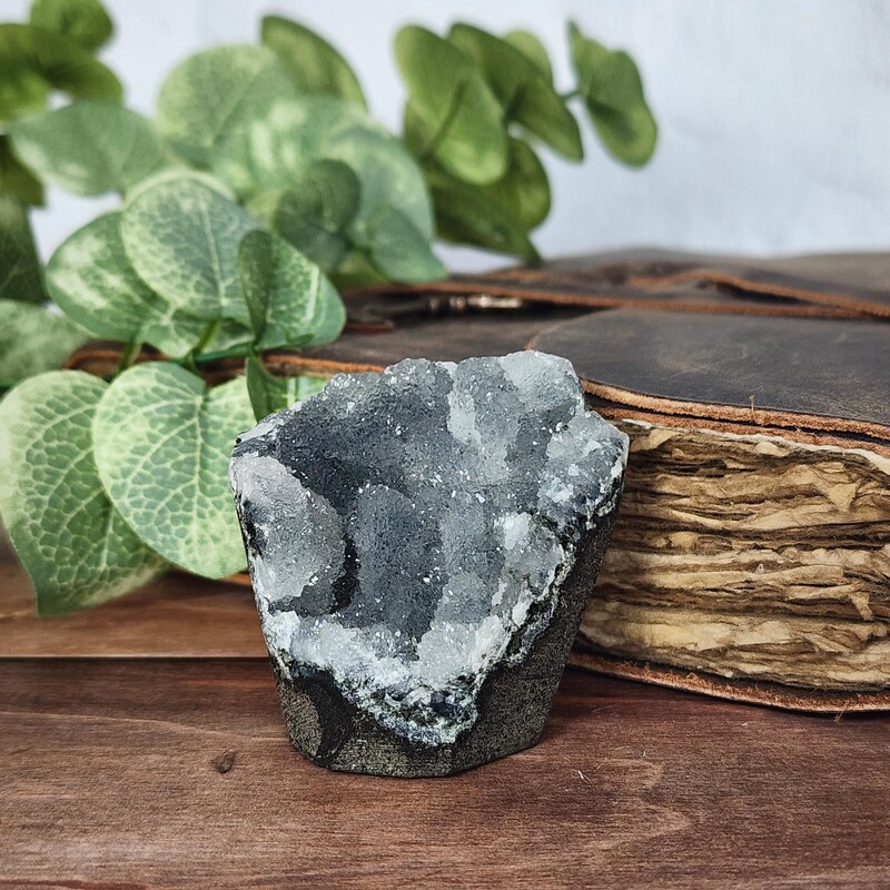 Chalcedony Geode - Etsy