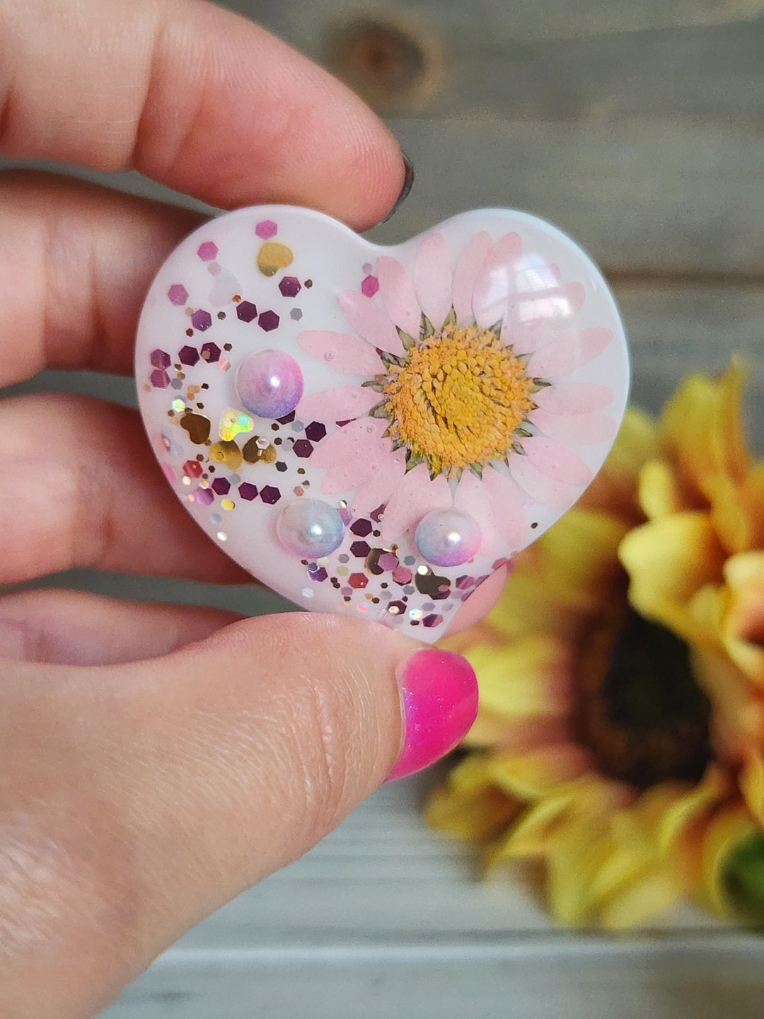 HEART MAGNET, Hand Poured Resin Magnet - Etsy