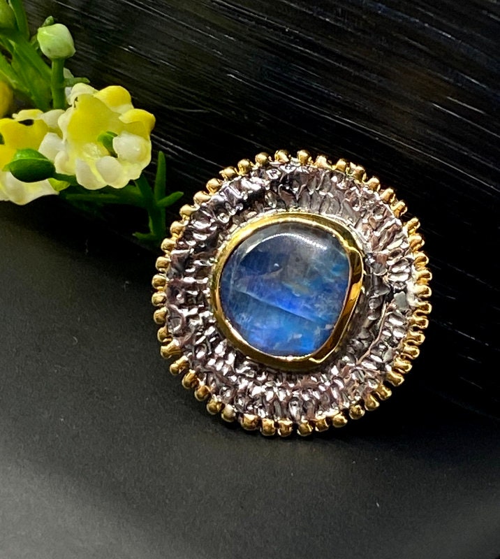 Beautiful Spectrolite Ring in Sterling Silver With Gold Unique Gemstone ...