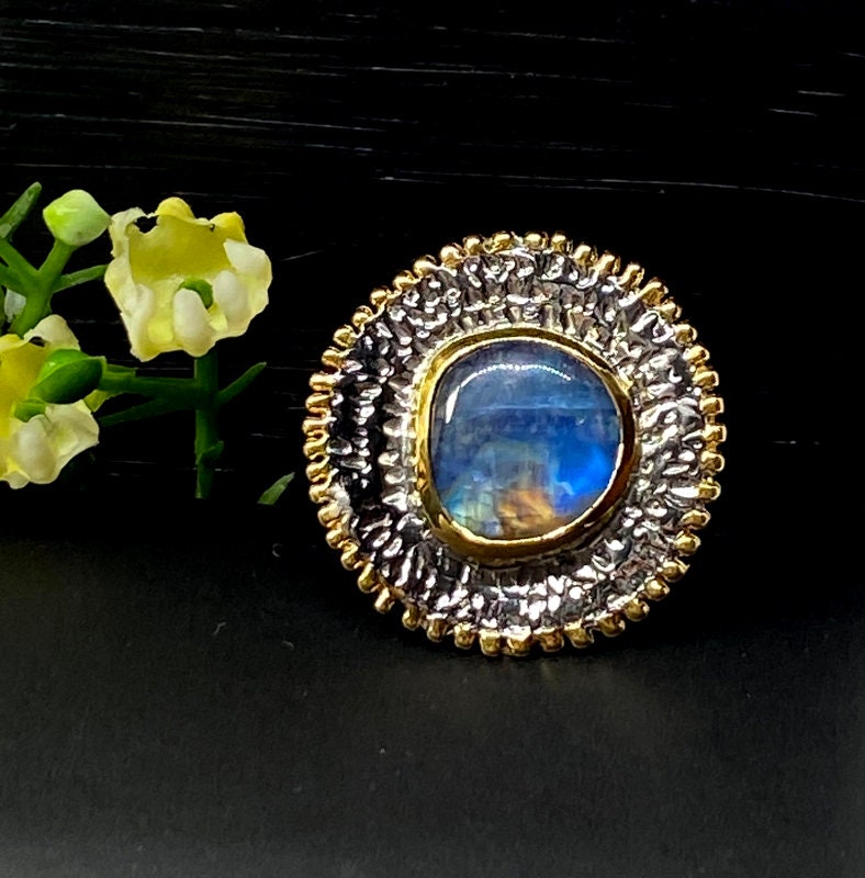 Beautiful Spectrolite Ring in Sterling Silver With Gold Unique Gemstone ...
