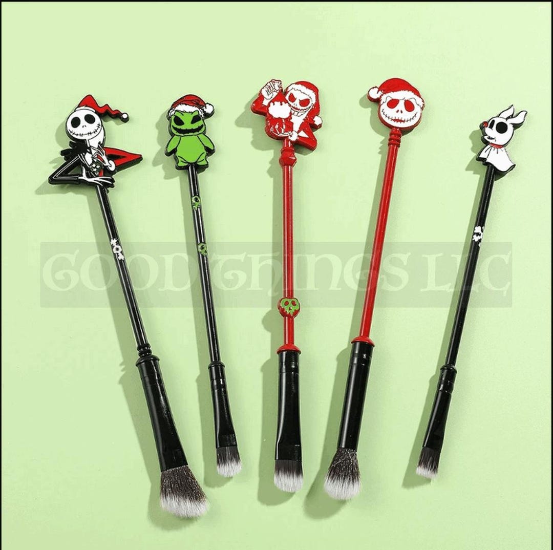 Set of 5 Disney-inspired Nightmare Before Christmas Makeup Brushes ...