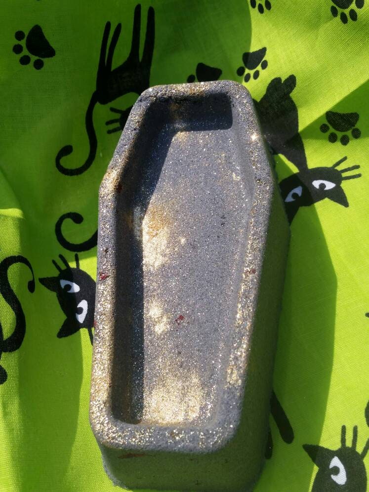 La Petite Mort, Coffin Bath Bomb - Etsy