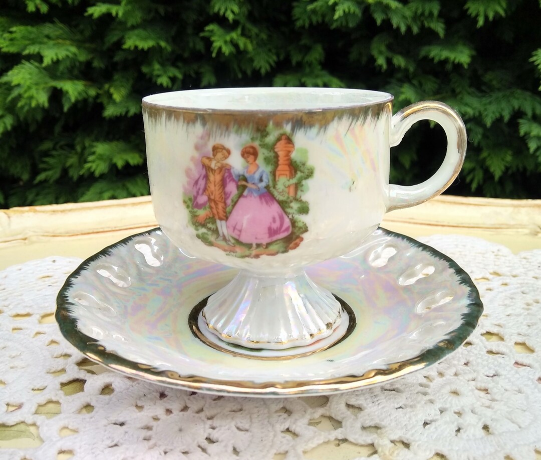 Lovely Cream/gold Lusterware Vintage Teacup and Saucer Decorated With ...