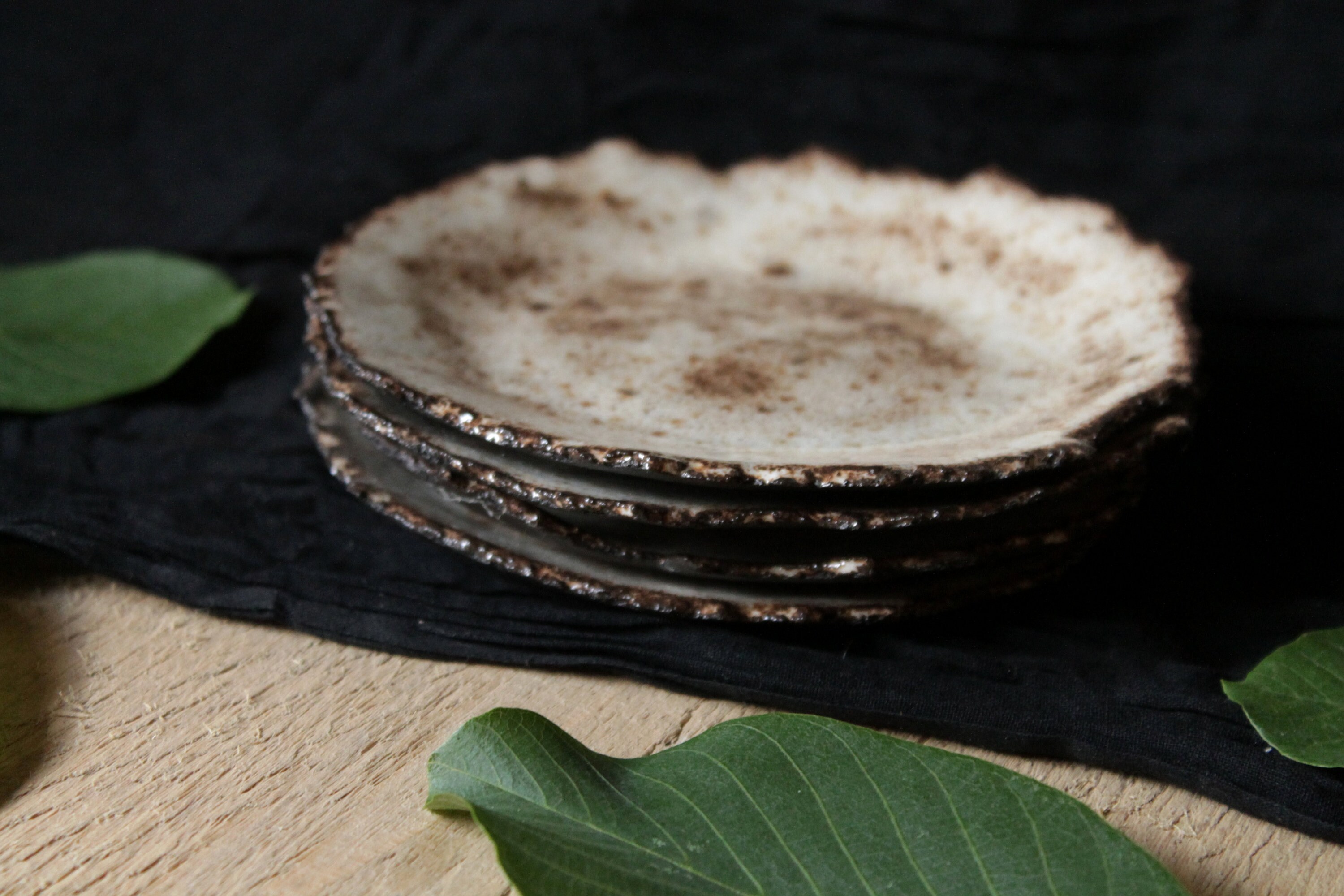 Untertasse mini Teller Schmuckteller rustikal getöpfert - Etsy.de