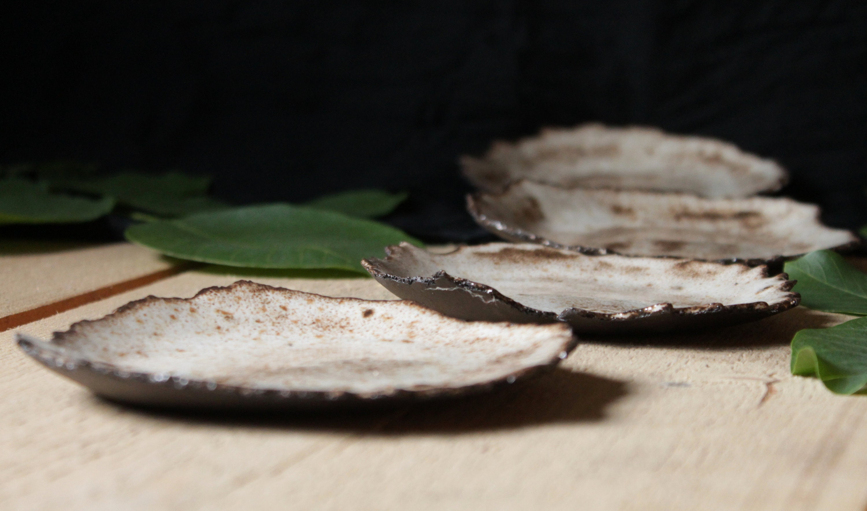 Untertasse mini Teller Schmuckteller rustikal getöpfert | Etsy