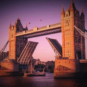 London Tower Bridge Sterling Silver Charm - Etsy UK