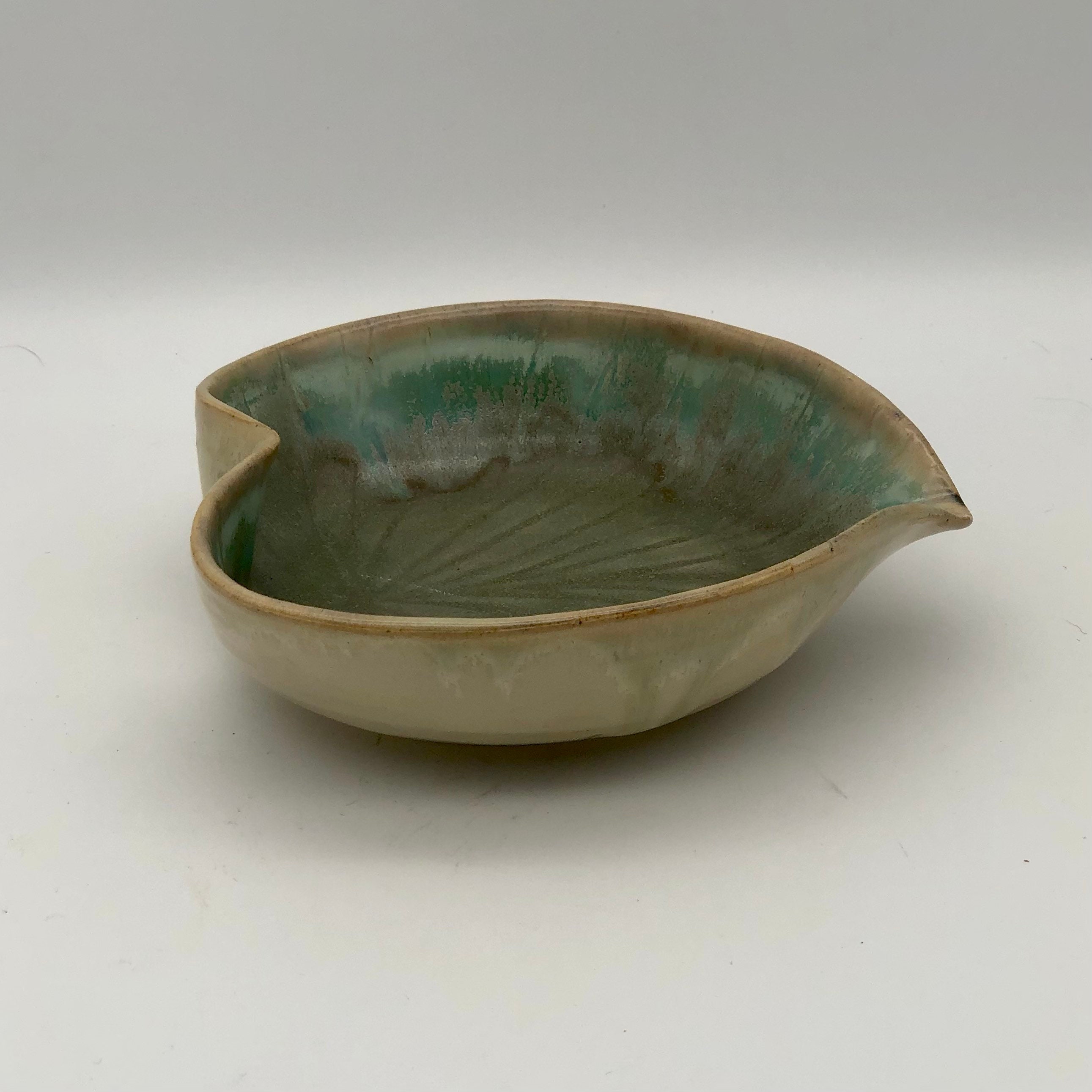 Hosta Leaf Wheel Thrown Stoneware Bowl Medium - Etsy