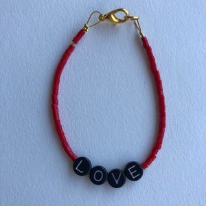 Personalised Letter Bead Bracelet Valentine's Day Gift - Etsy