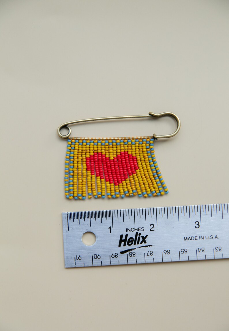 Heart Beaded Pin. Handwoven Beaded Brooch - Etsy