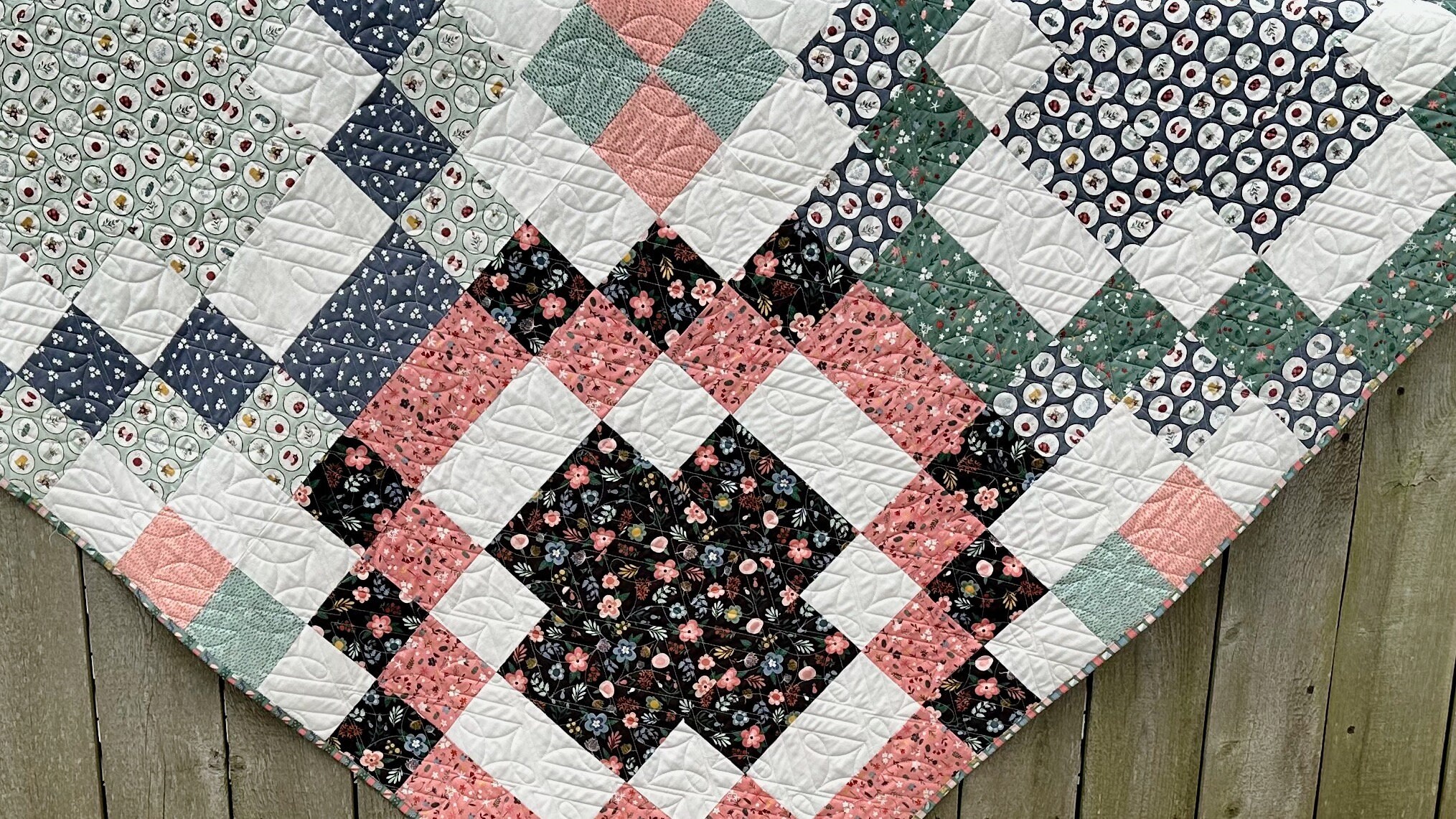 A Trippin Quilt - Etsy