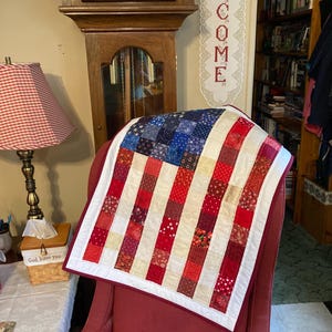American Flag-inspired Patchwork Hand-quilted Mini-quilt Wall Hanging ...