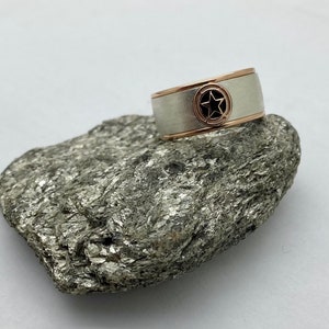 Captain America Platinum & Gold Band Ring - Etsy