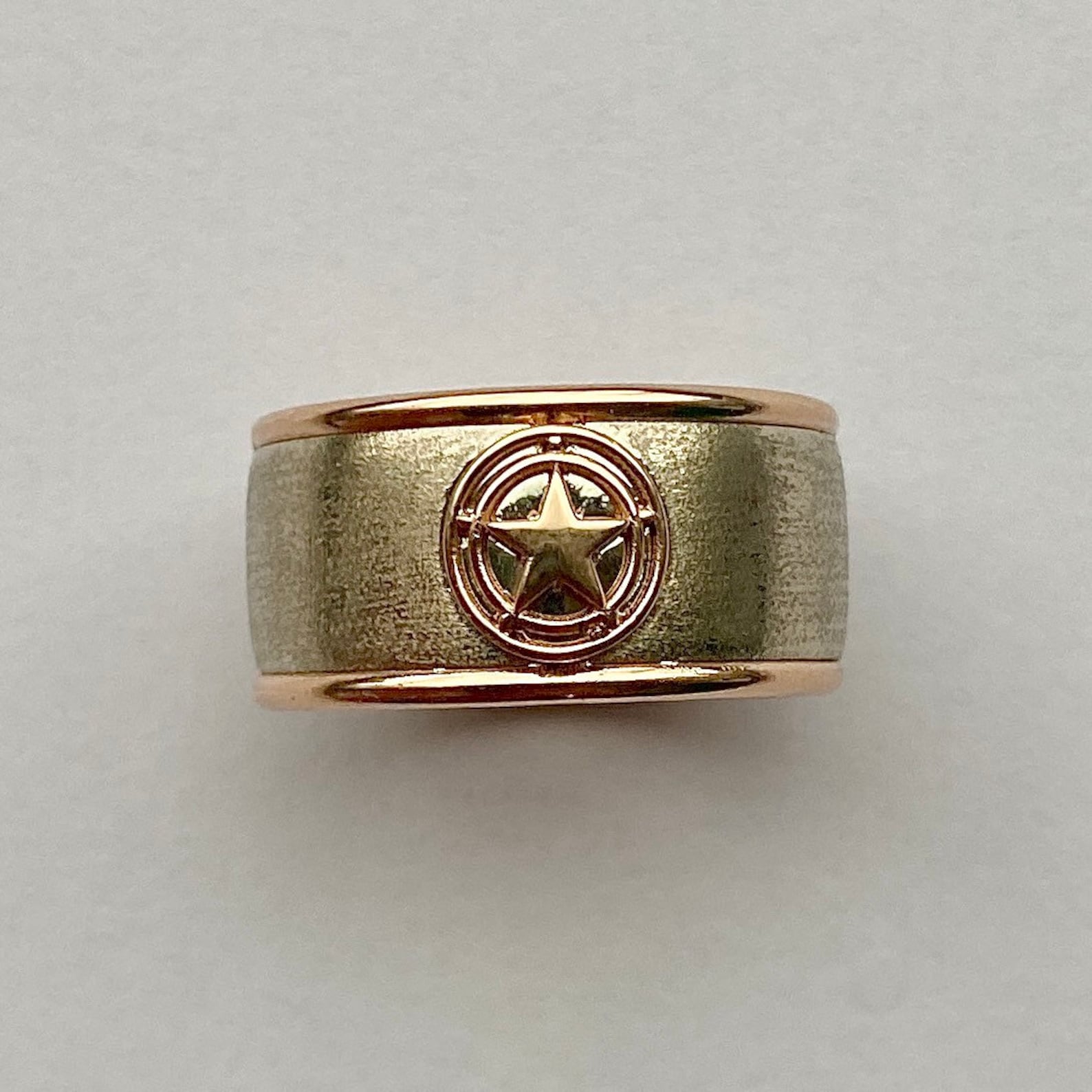 Captain America Platinum & Gold Band Ring - Etsy
