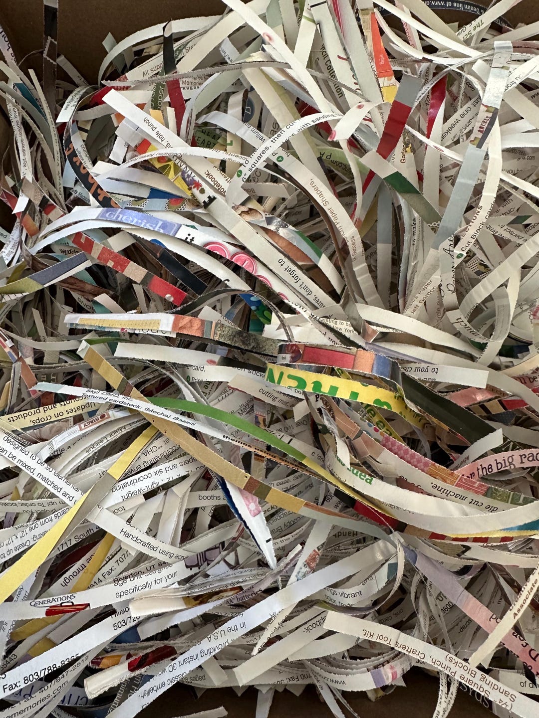 Upcycled Bulk Shredded Paper - 40 Oz. Glossy Magazines | Gift Box ...