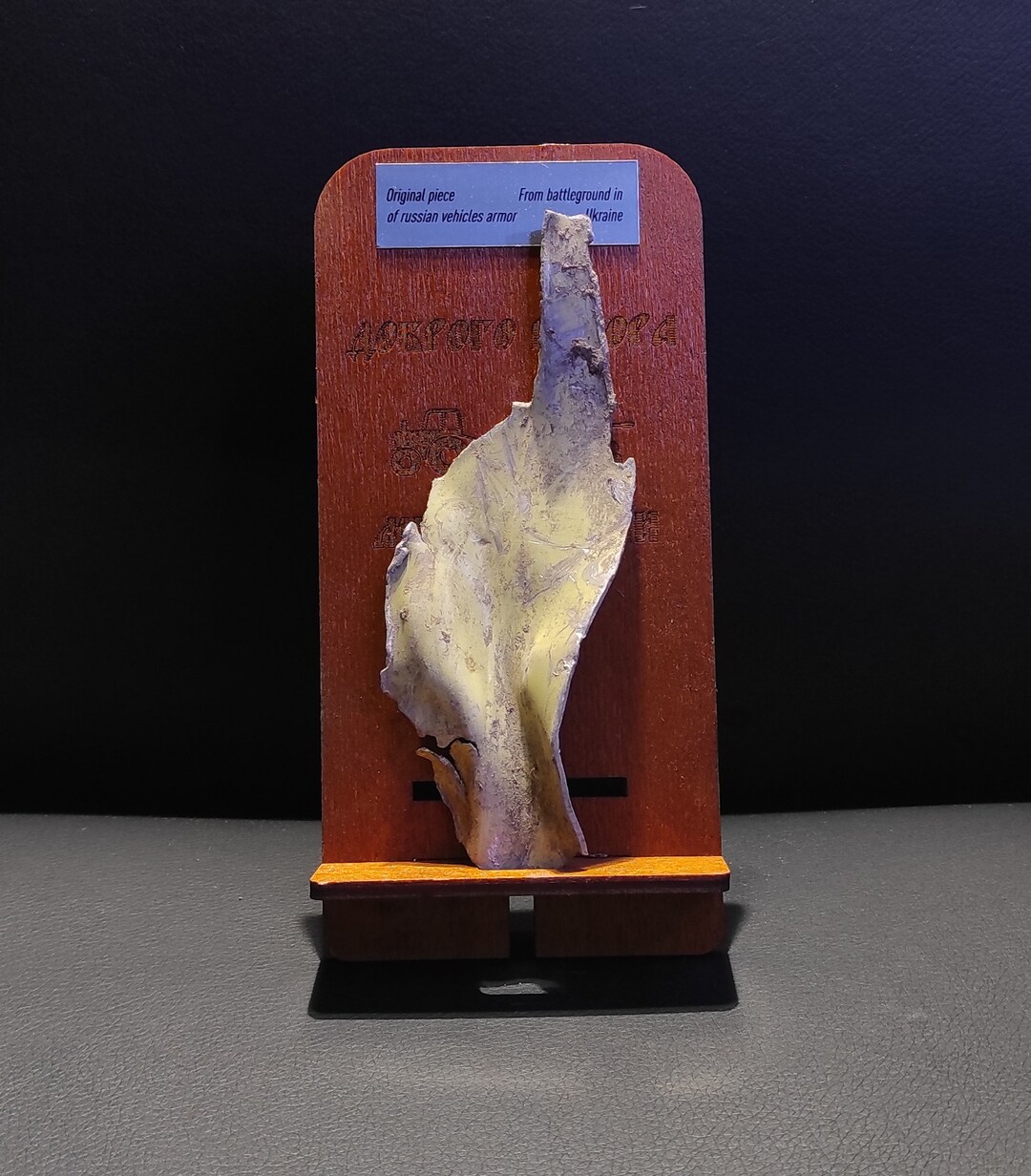 Unparalleled 2023 Memento: Wall & Desk Decor With Genuine Russian Su-34 ...