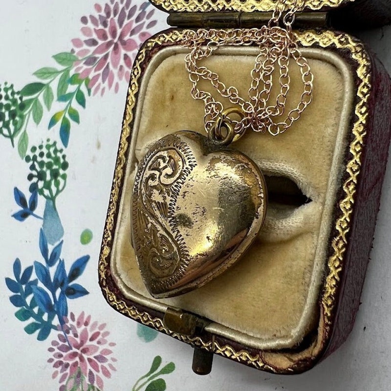 Old Locket - Etsy