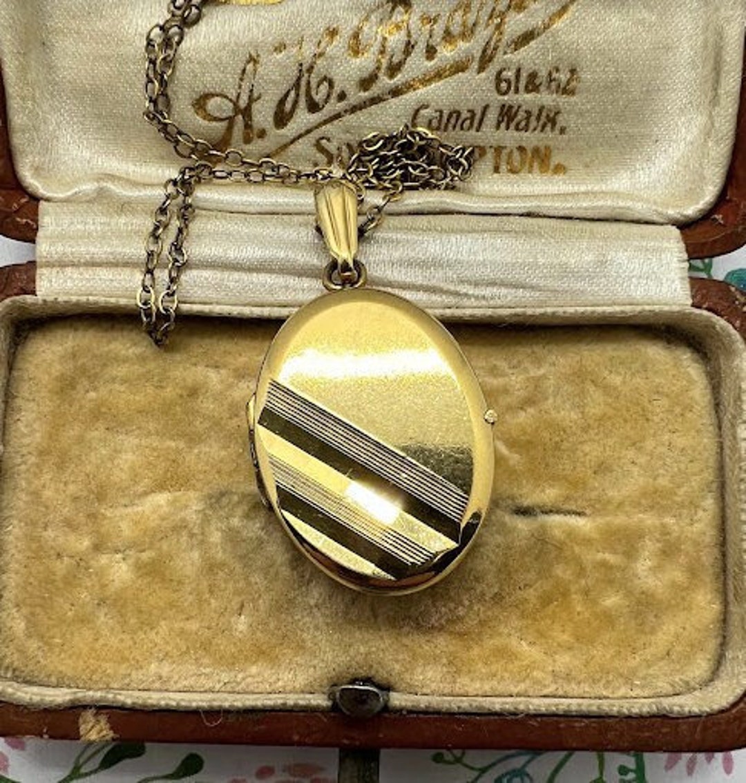 Stunning Large Mid Century Rolled Gold Oval Locket on Vintage Rolled ...