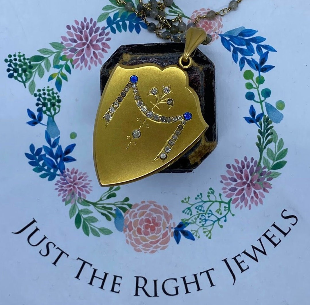 Stunning Antique Gold Fix Shield Locket Set With Paste Stones on ...