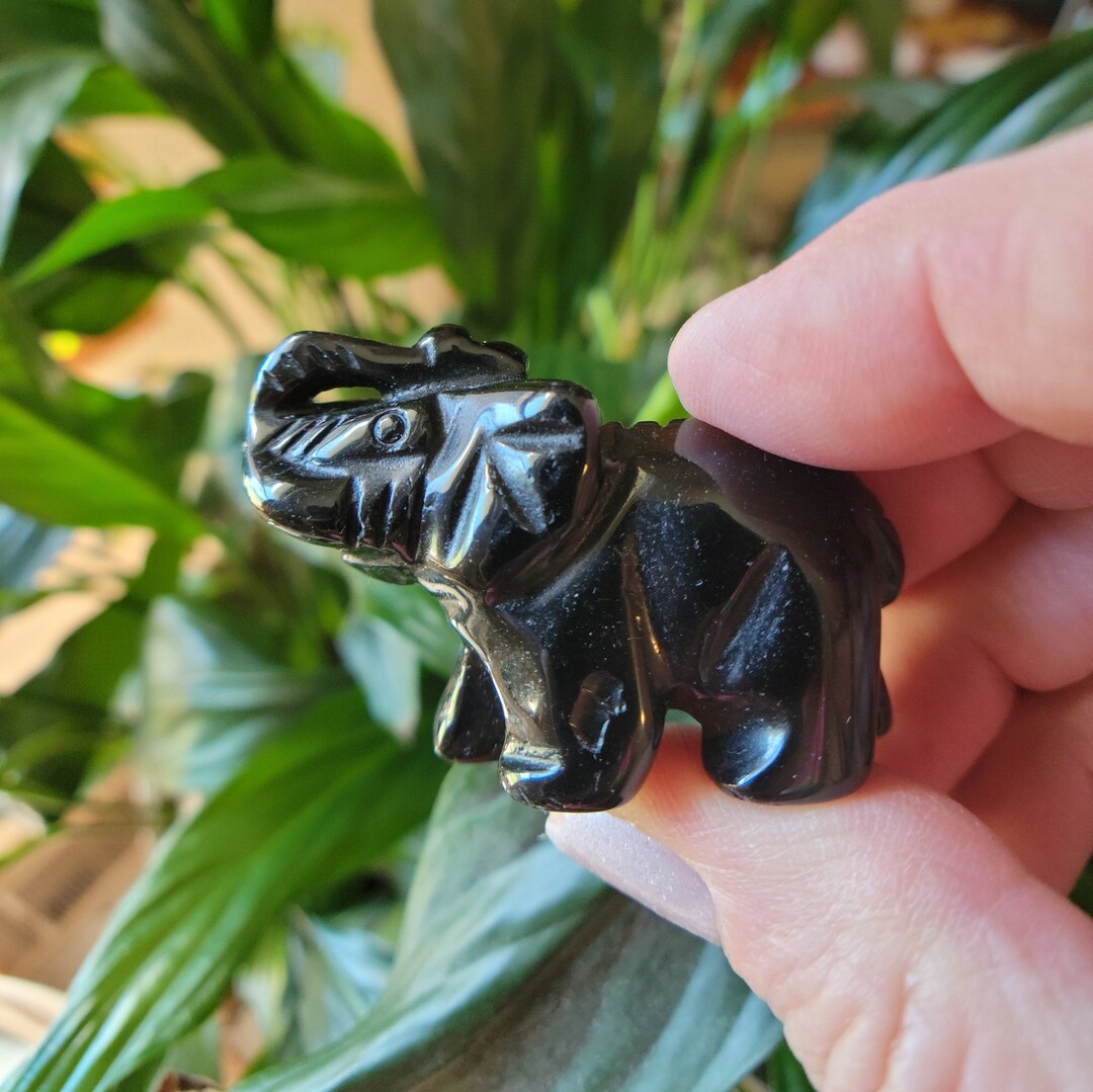 Black Obsidian Elephant Crystal Carving, Crystal Stone Elephant ...