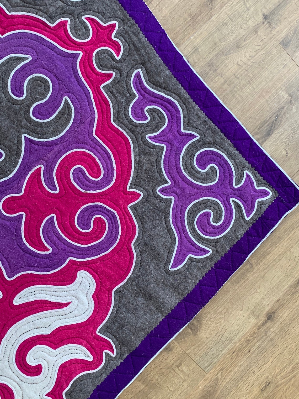 Kyrgyz kazakh shyrdak Felt rug natural Shyrdak Wool | Etsy