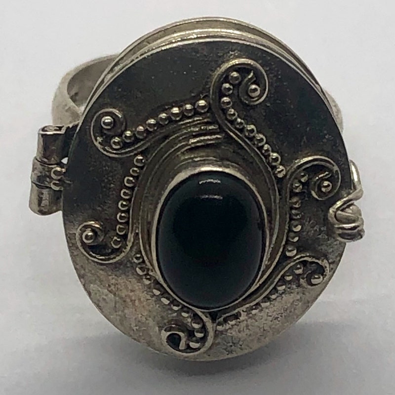 Poison Ring - Etsy