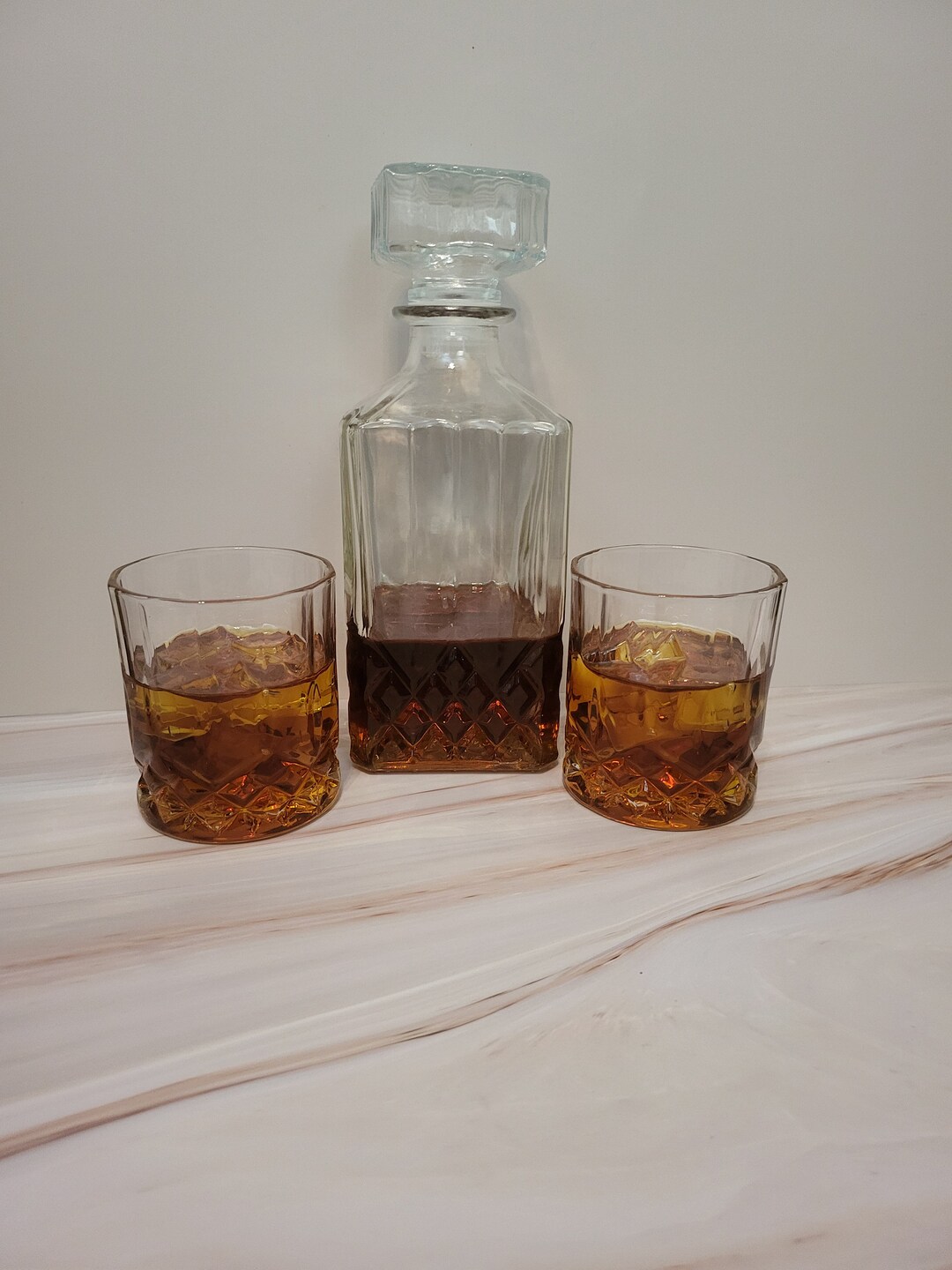2 Fake Whiskey Drinks With Fake Ice and Decanter - Etsy