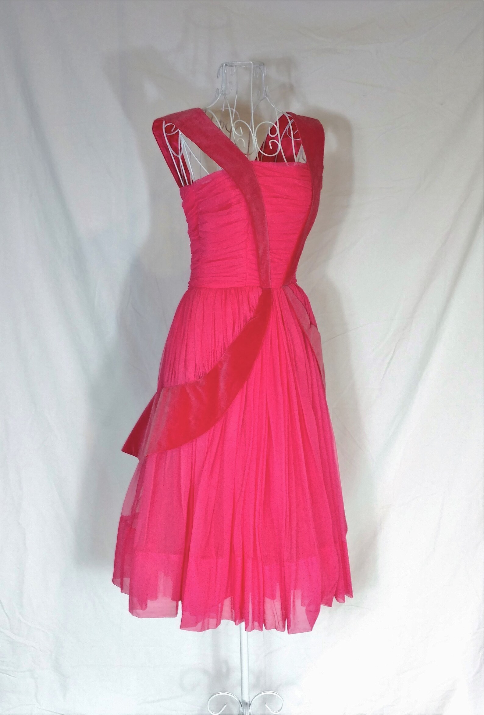1950s Pink Prom Gown/ Party Dress Vintage With Layers of Pink: Velvet ...