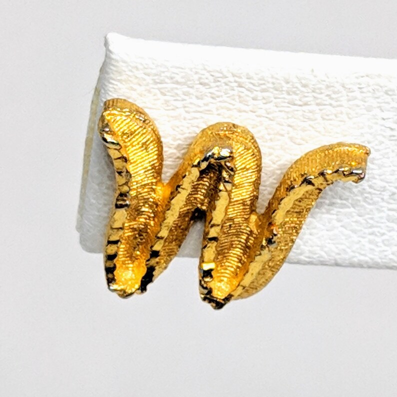 Letter W or M Lapel Pin, Vintage Textured Gold Tone Initial - Etsy
