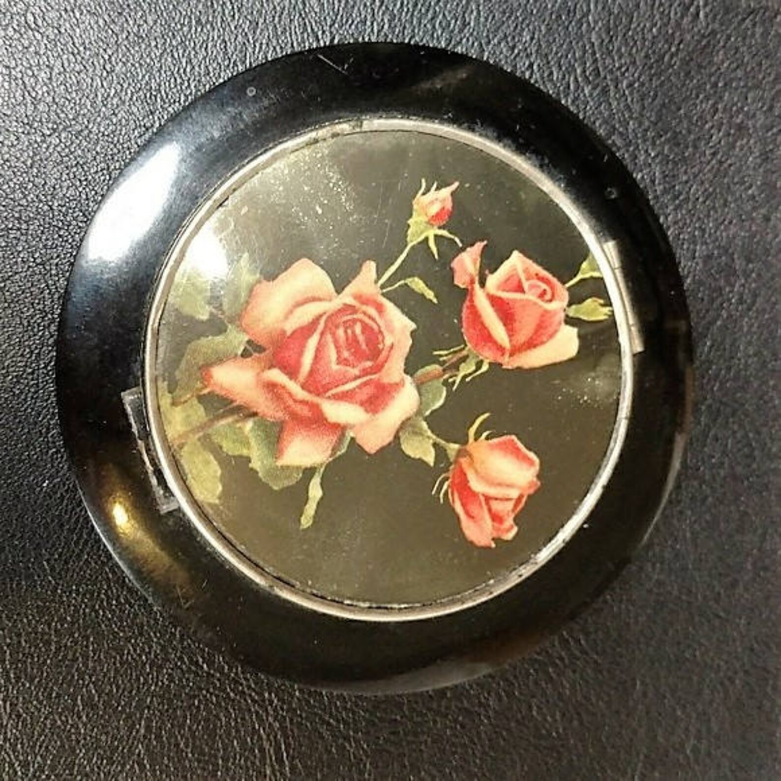 Vintage Bakelite Powder Compact With Roses Floral Design - Etsy