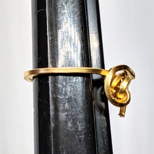 Brass Knot Ring Size 6.5, Handcrafted Hammered Gold Tone Ring - Etsy
