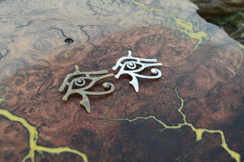 Utchat Pendant - Etsy