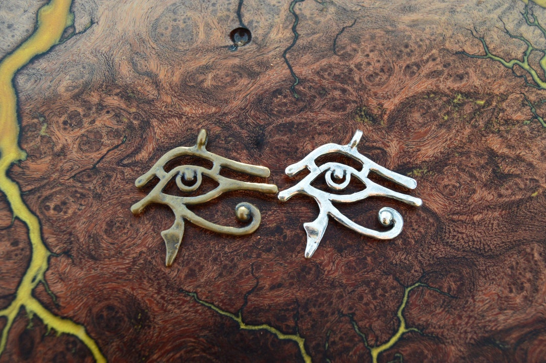 Utchat Pendant - Etsy