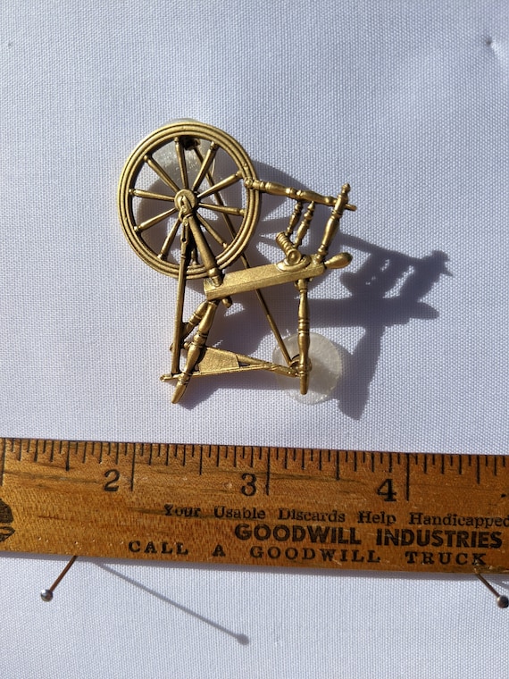 Spinning Wheel Pin by Procreations - Gem