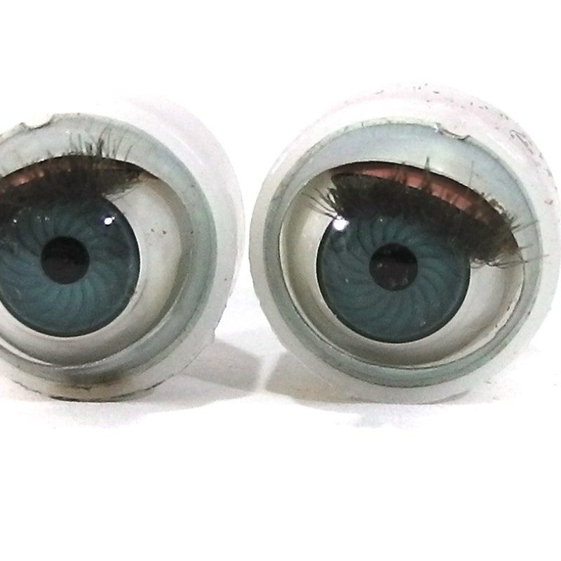 Vintage Blinking Eyes - Etsy UK