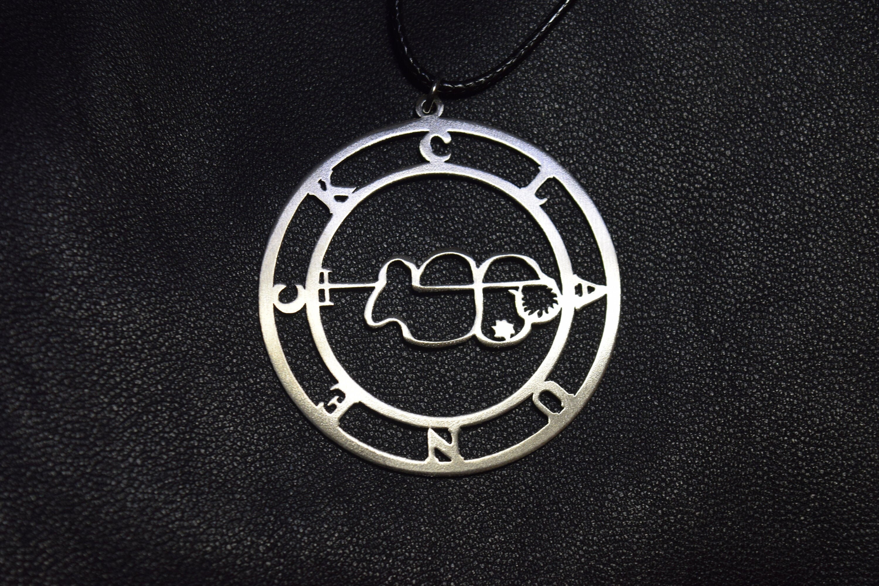 Clauneck pendant king sigil Lesser Key of Solomon Seal | Etsy