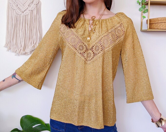 Women's T-Shirts - Etsy Canada