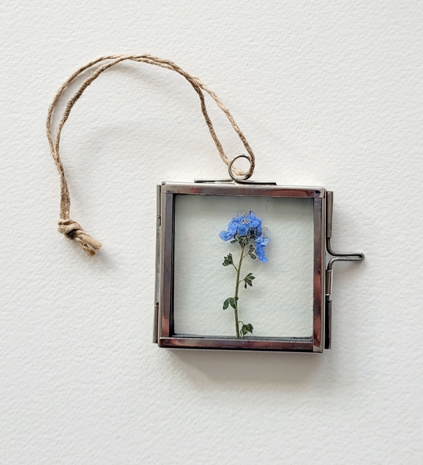 Mini Hanging Silver Metal Frame With Pressed Forget-me-nots - Etsy UK