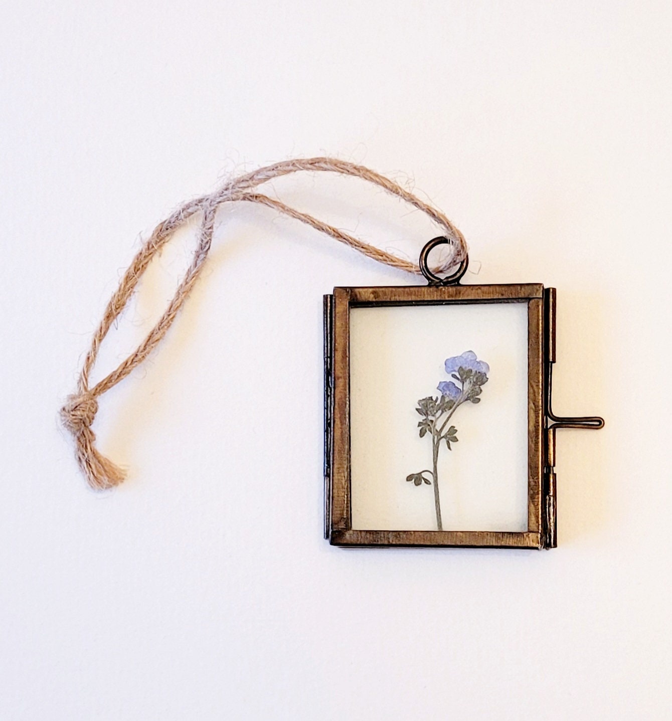 Mini Hanging Metal Rectangular Frame With Pressed Forget-me-nots - Etsy