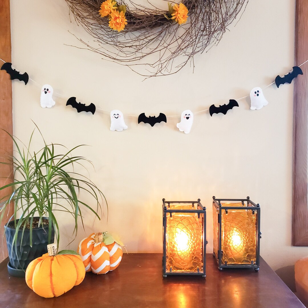 Cute Felt Bat & Ghost Garland Halloween Decor Spooky Ghost Decorations ...
