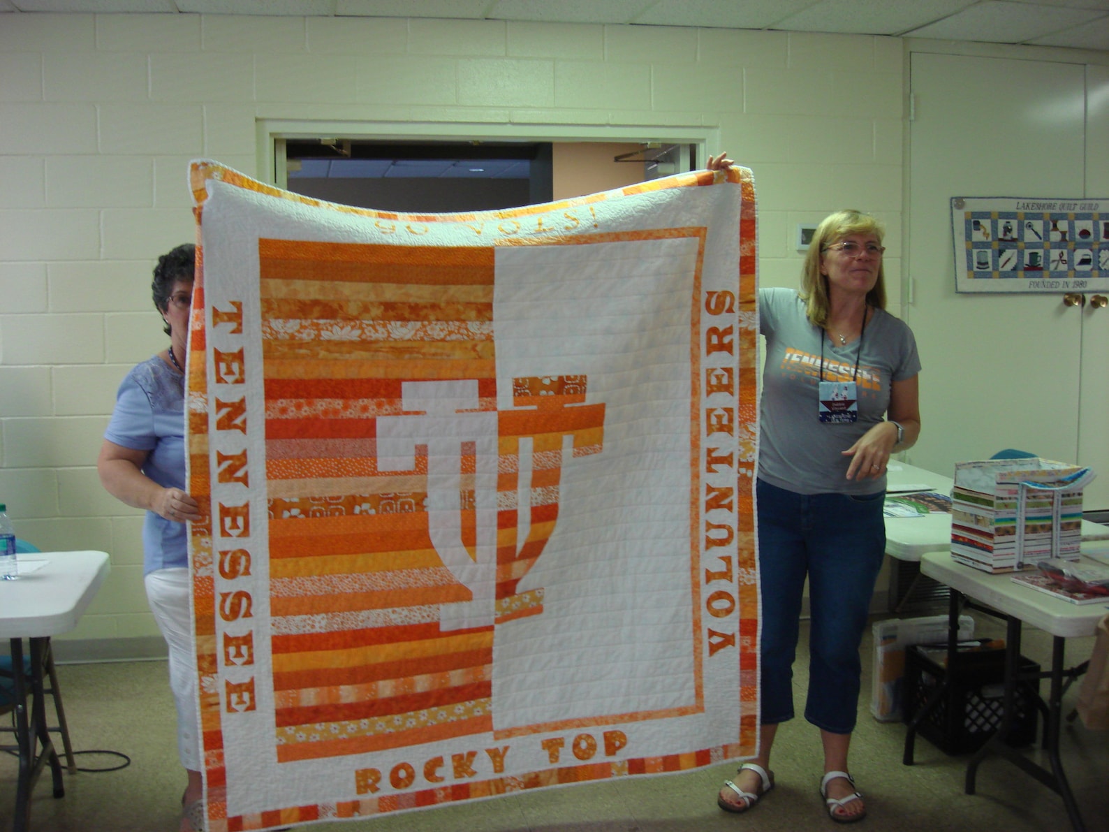 Officially Licensed Tennessee Volunteers, GO VOLS! Applique Quilt ...