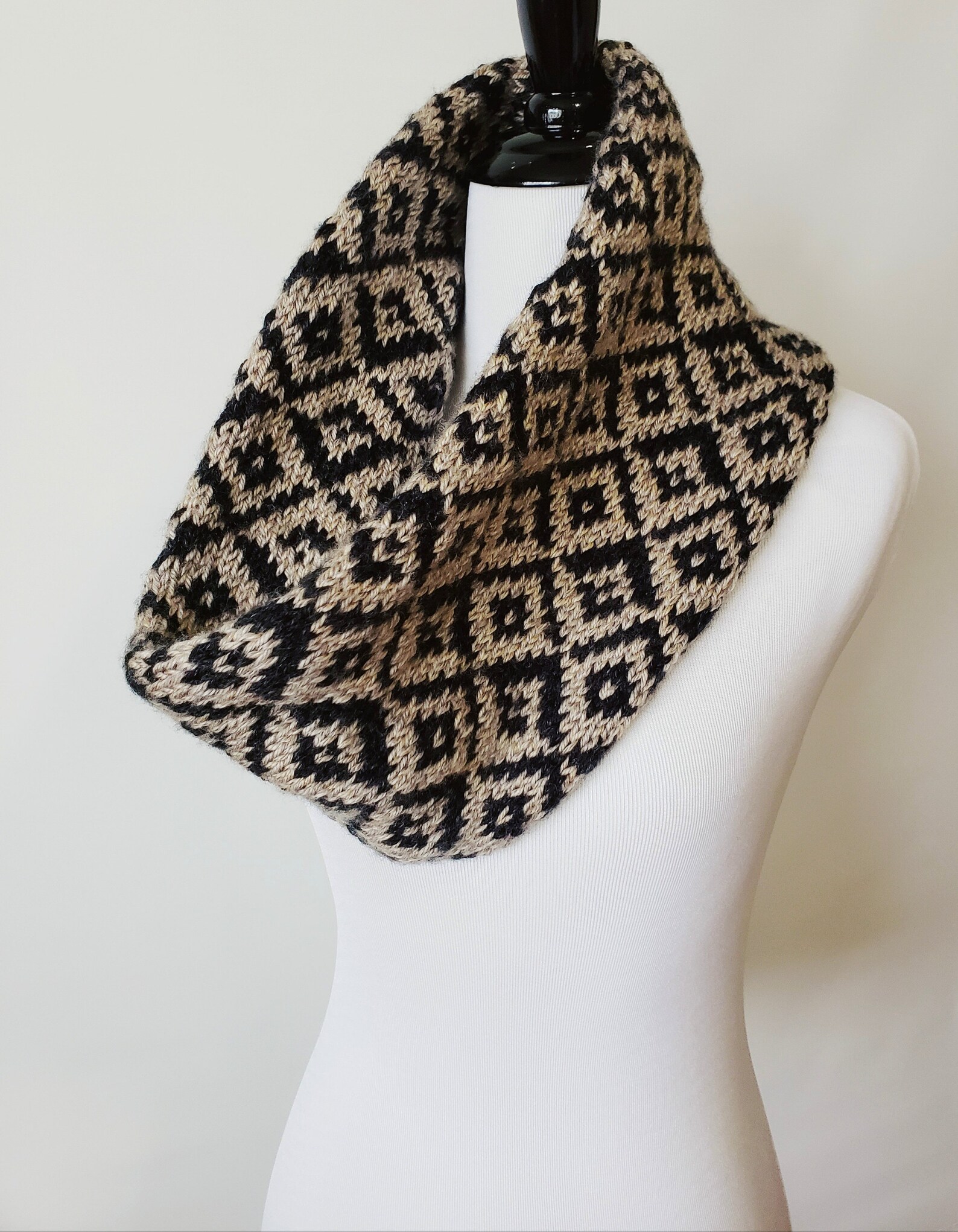 KNITTING PATTERN / Intaglio Mosaic Cowl Pattern / PDF Pattern/ Knitted ...