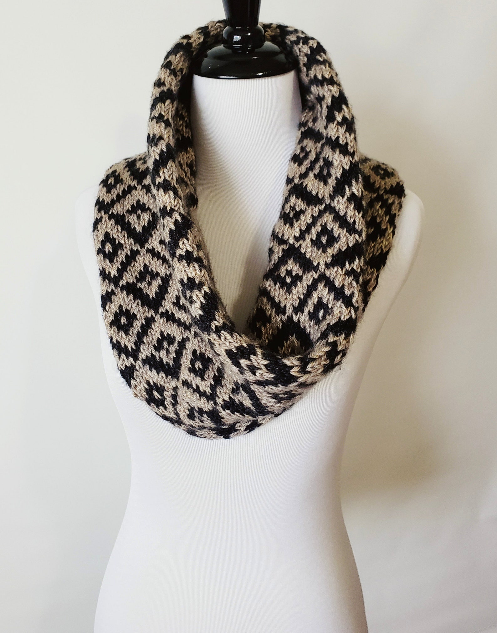KNITTING PATTERN / Intaglio Mosaic Cowl Pattern / PDF Pattern/ Knitted ...